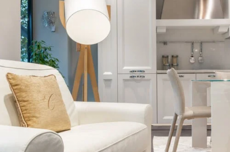 How to Decorate a 400-Square-Foot Studio Apartment - Studio Apartment Ideas